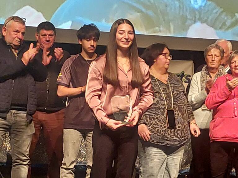 Saint-Vallier - Ilona Pedicone (rugby), récompensée à la soirée des ...